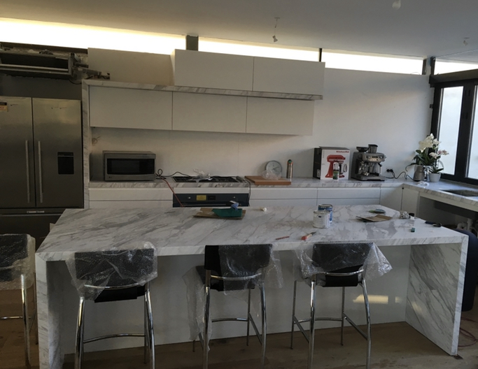 Natural marble kitchen bench-top - SCY Top Stone Sydney
